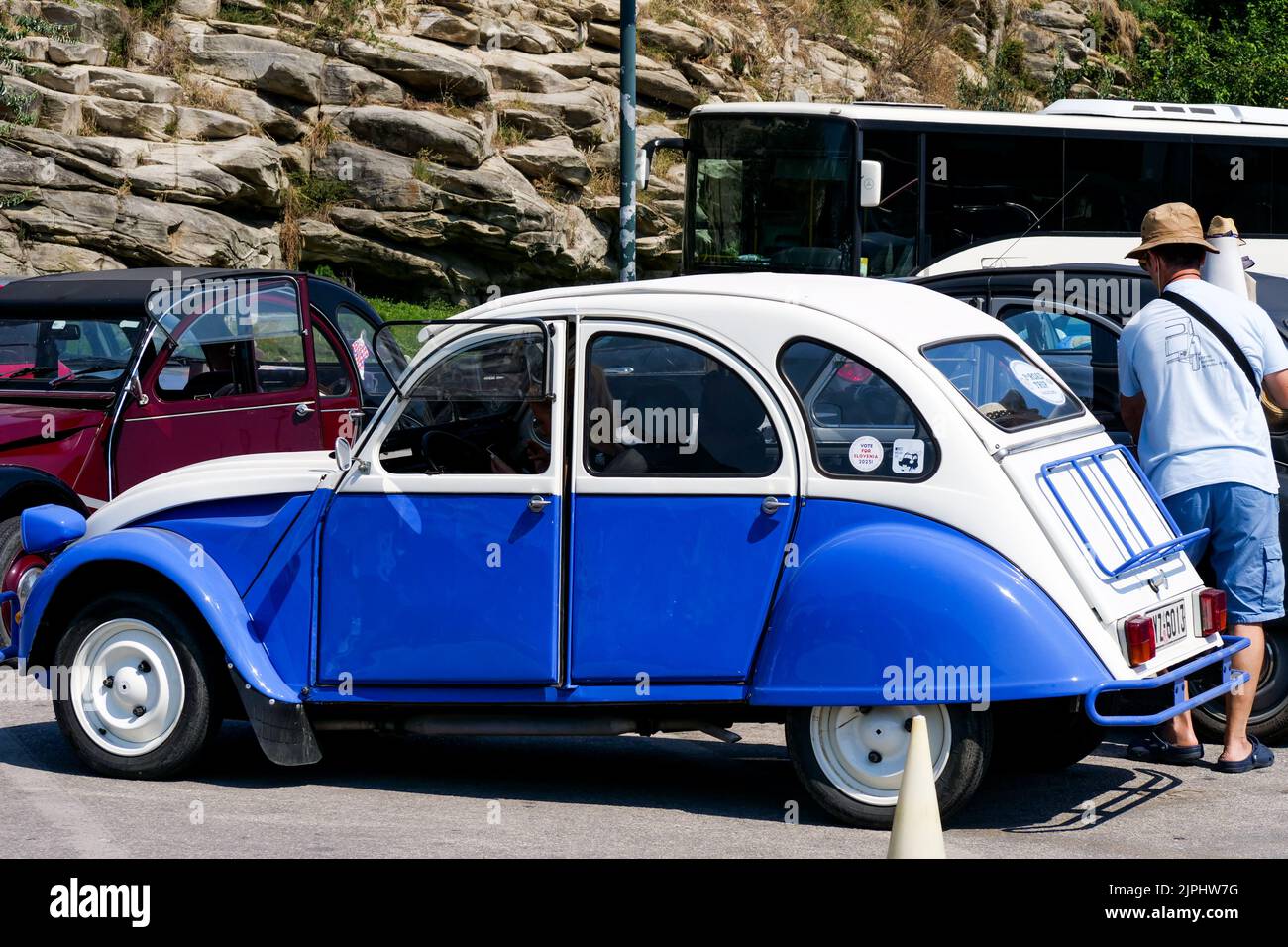 Citroen 2CV, Kavala, North-Eastern Greece Stock Photo - Alamy
