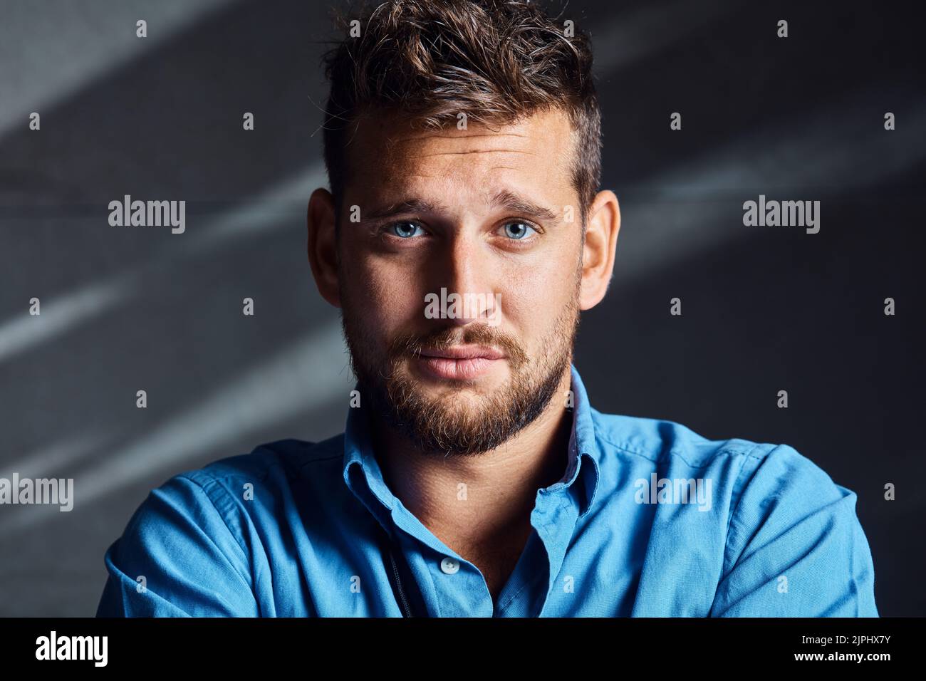 man, portrait, bearded, guy, men, portraits, beardeds Stock Photo - Alamy