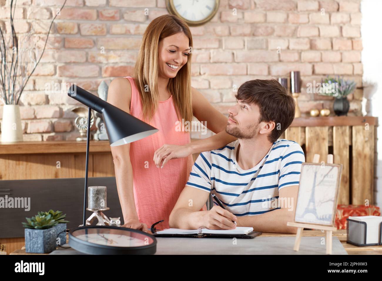 couple, home, desk, brainstorming, pairs, homes, desks Stock Photo - Alamy