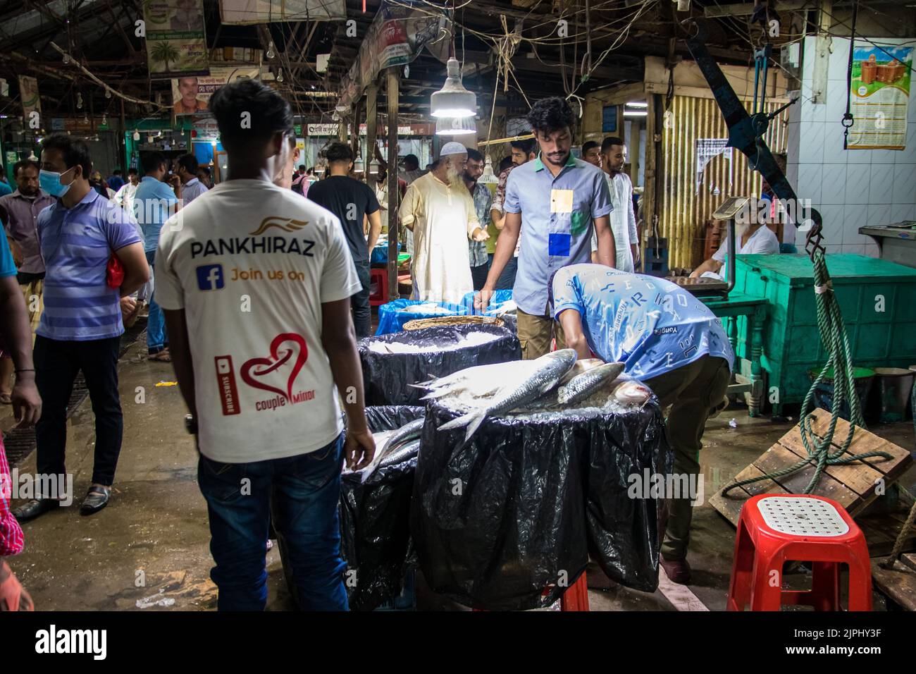 Vendors selling Hilsa fish at the Chandpur wholesale fish market on ...