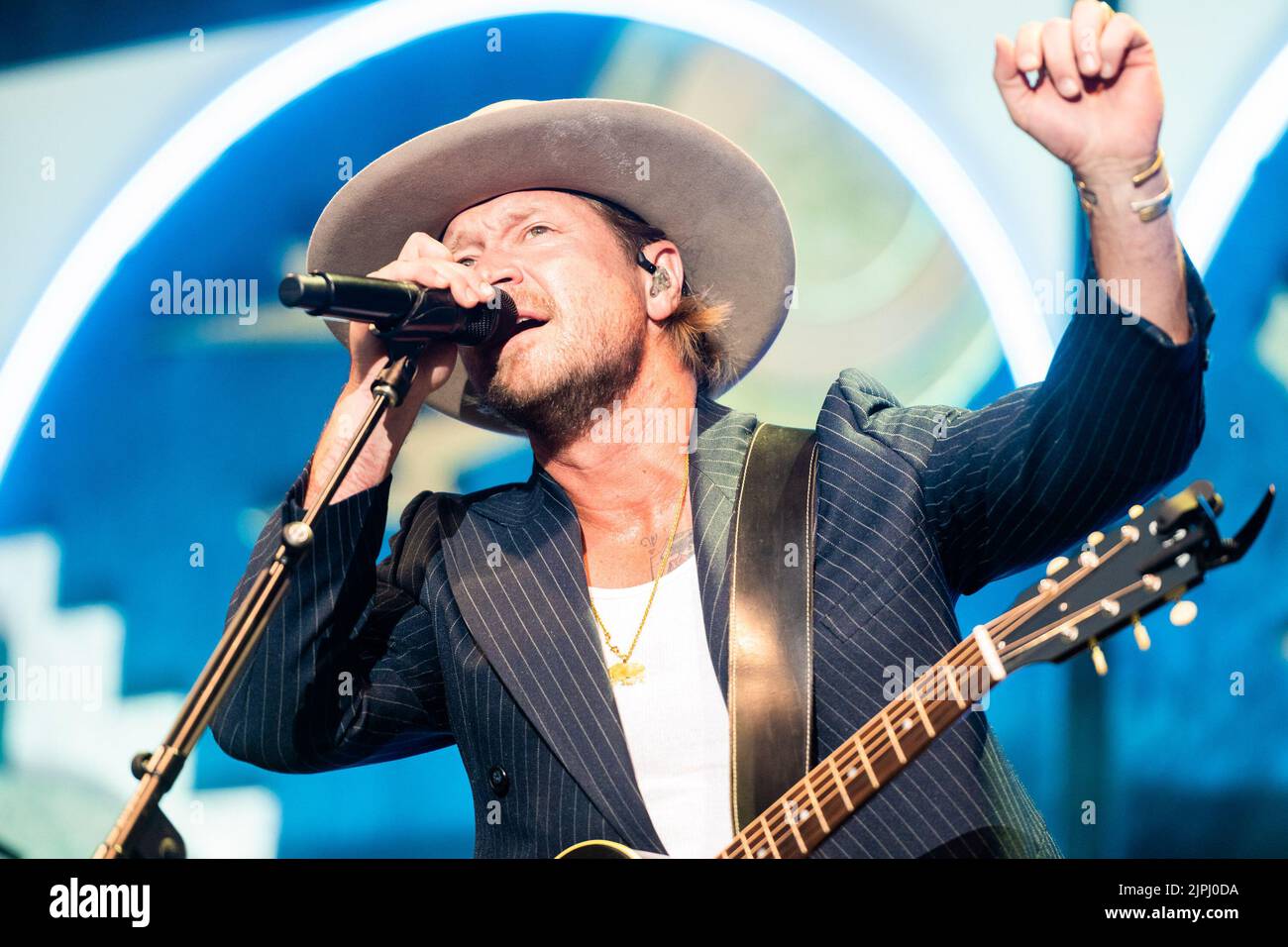 Bear Rinehart of NEEDTOBREATHE performs at Shoreline Amphitheatre on ...