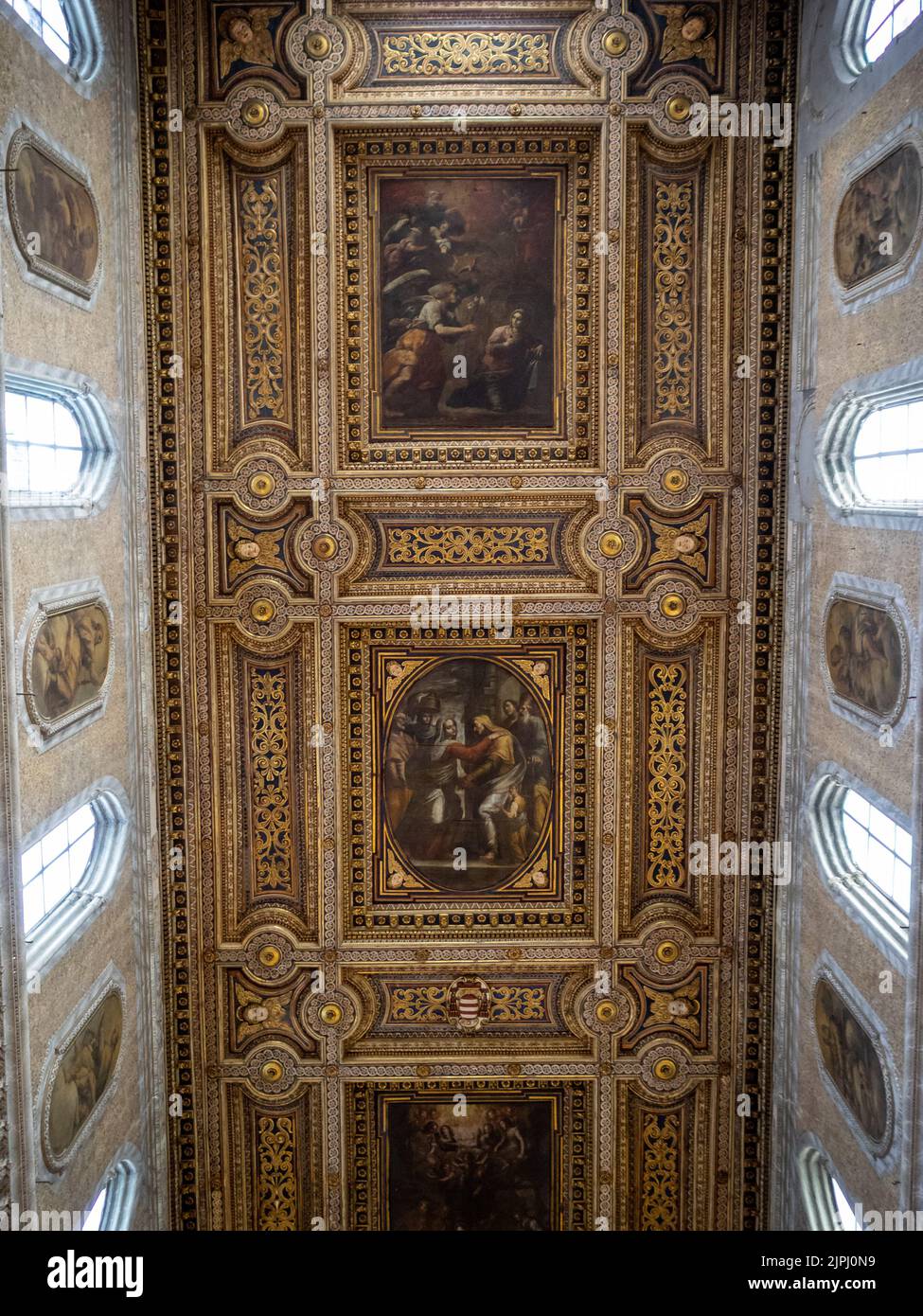 Cathedral duomo di san gennaro hi-res stock photography and images - Alamy