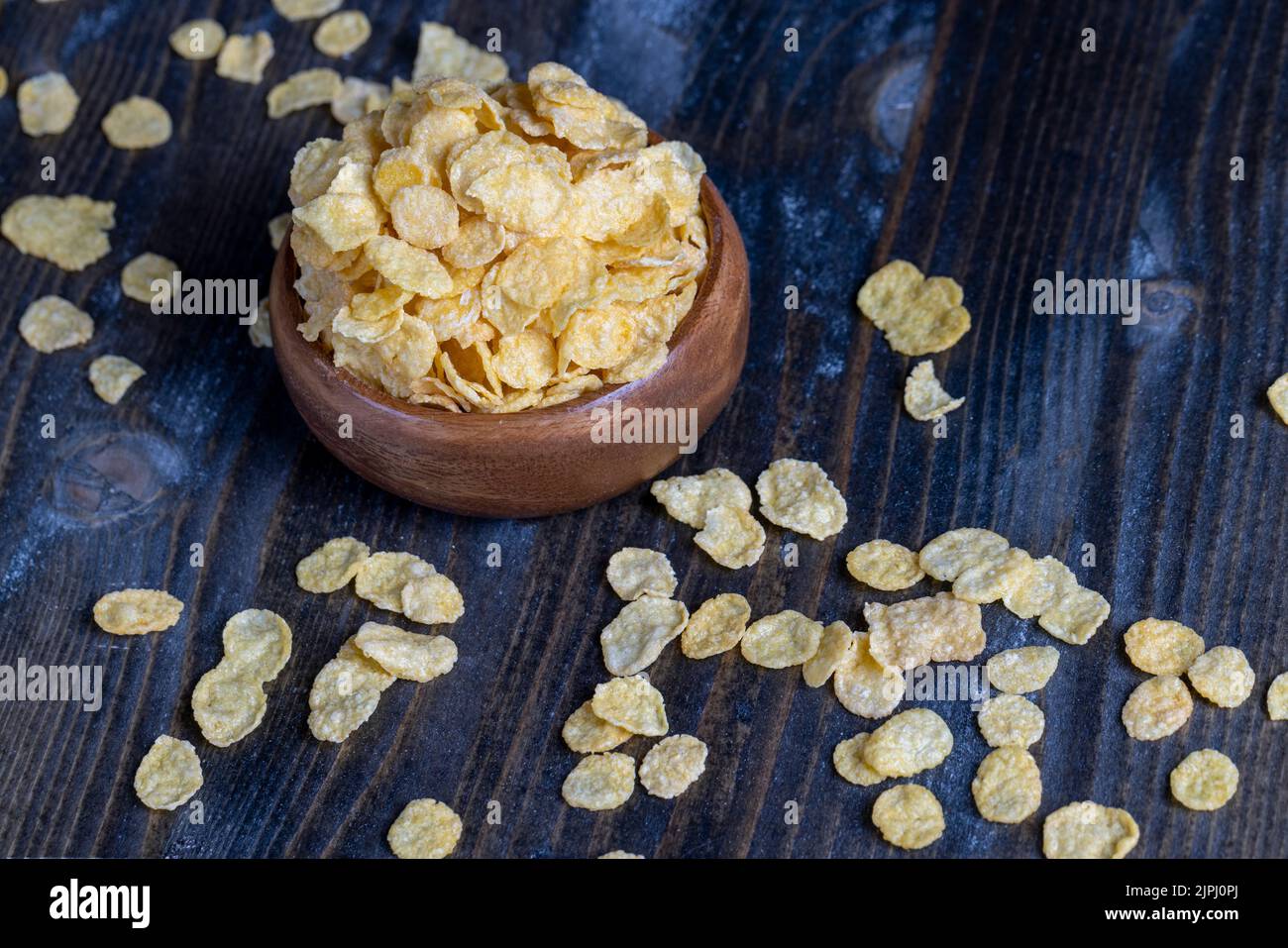 dry breakfast corn flakes of yellow color, preparation of corn dry ...