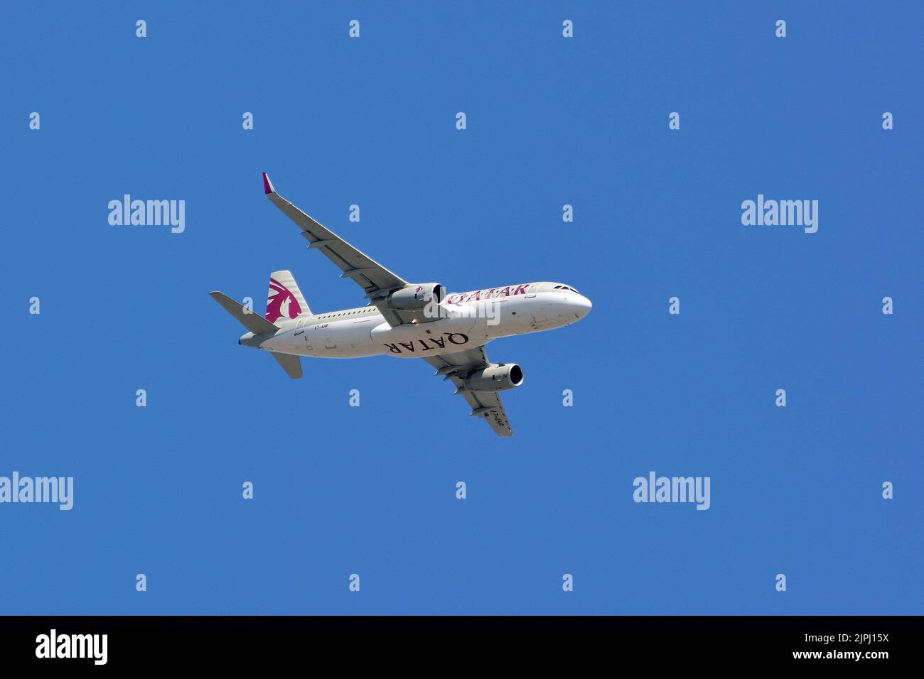 Qatar Airways (is the state-owned flag carrier of Qatar), Airbus A320 ...
