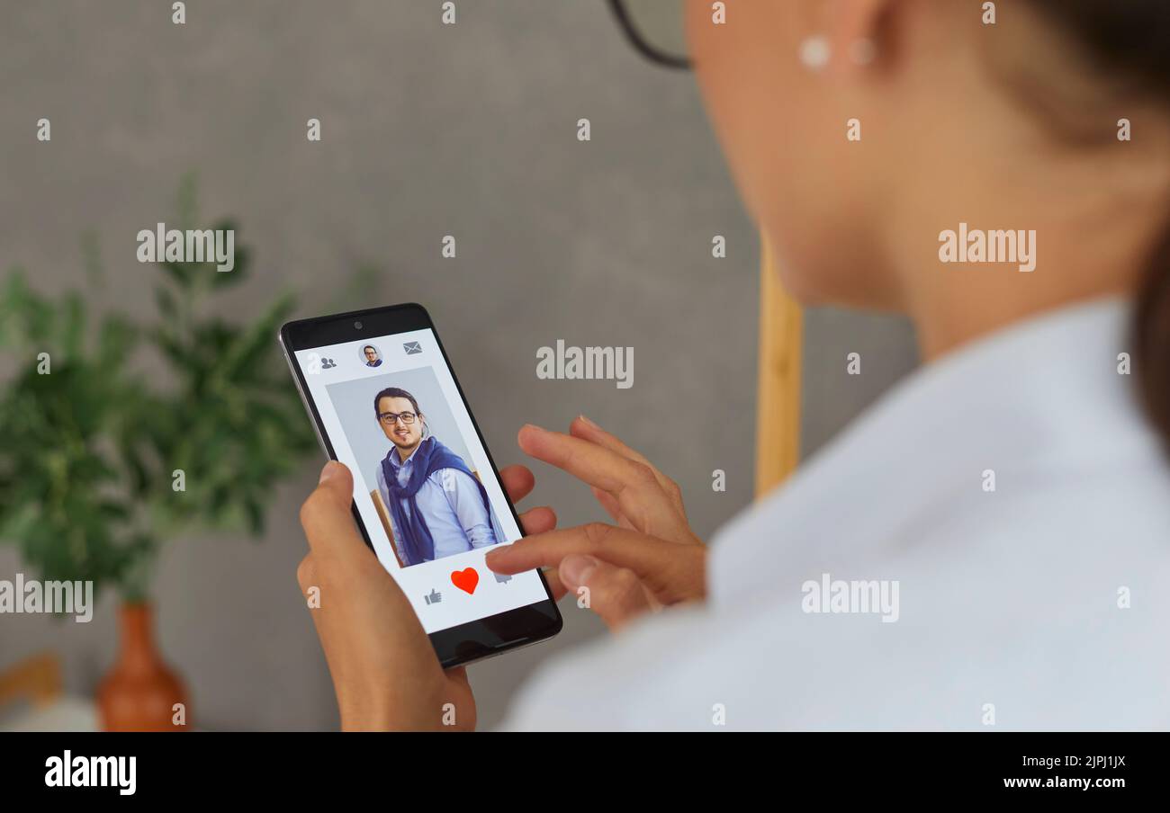 Swiping photos hi-res stock photography and images - Alamy