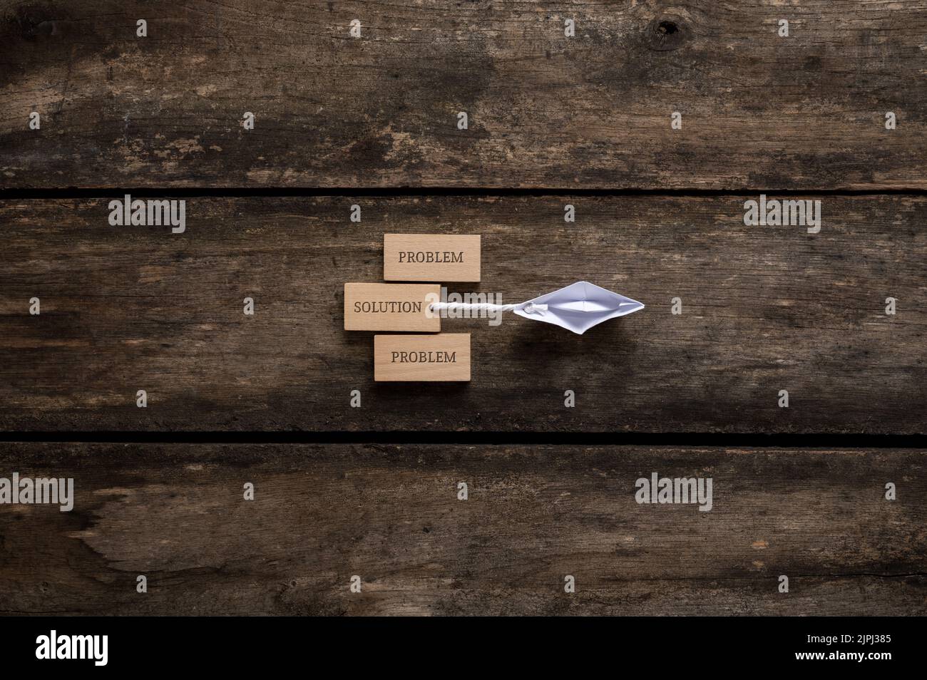 Word success on wooden plates hi-res stock photography and images - Alamy