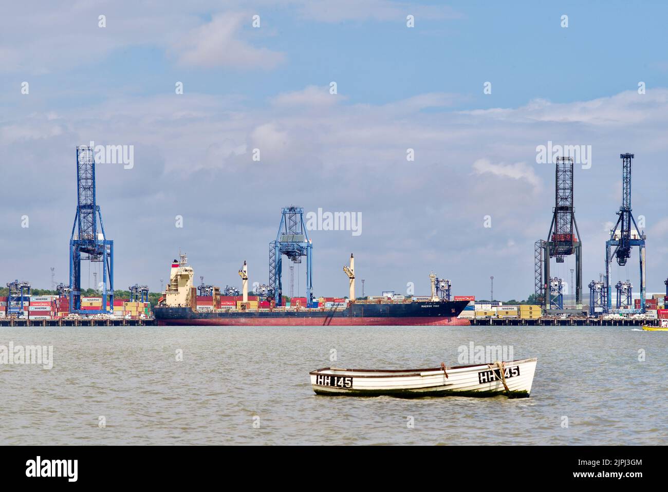 Container ship Maersk Vigo docked at The Port of Felixstowe Stock Photo ...