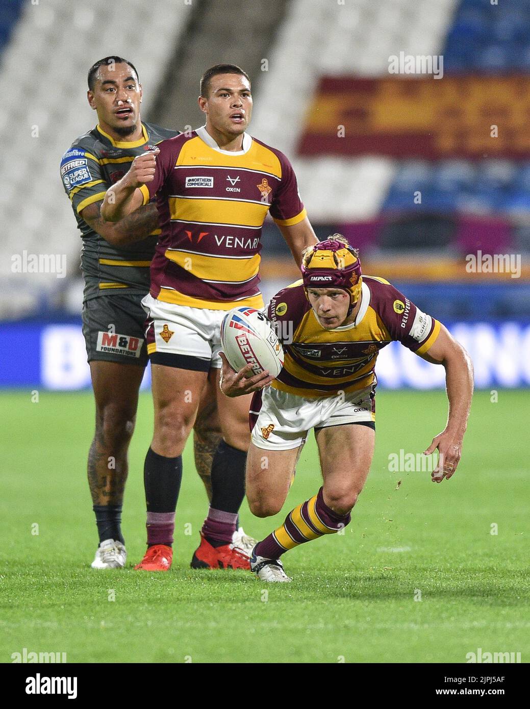 Huddersfield, England - 18th August 2022 - Theo Fages (7) of ...