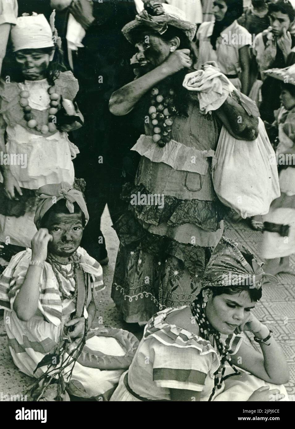 Black and white image showing Catholic religious pilgrims at Cartago ...