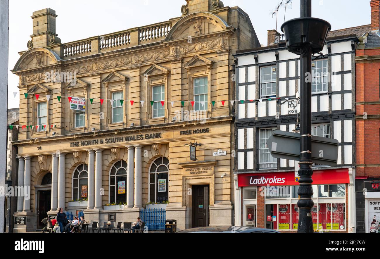 The former HSBC and Midland Bank in Wrexham, now a Wetherspoon Pub ...