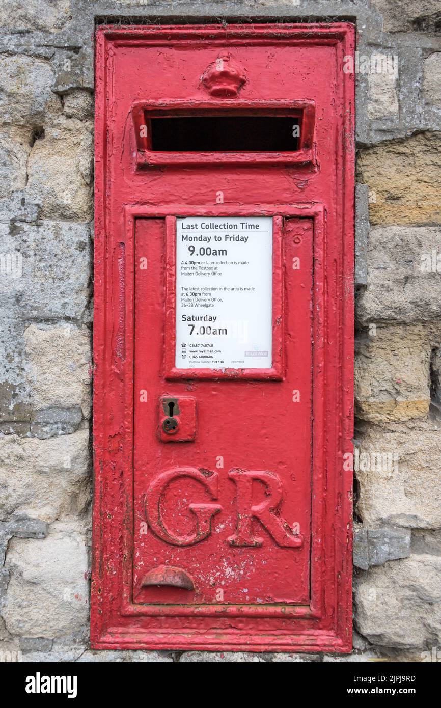 Gr era or period for mail box uk hi-res stock photography and images ...