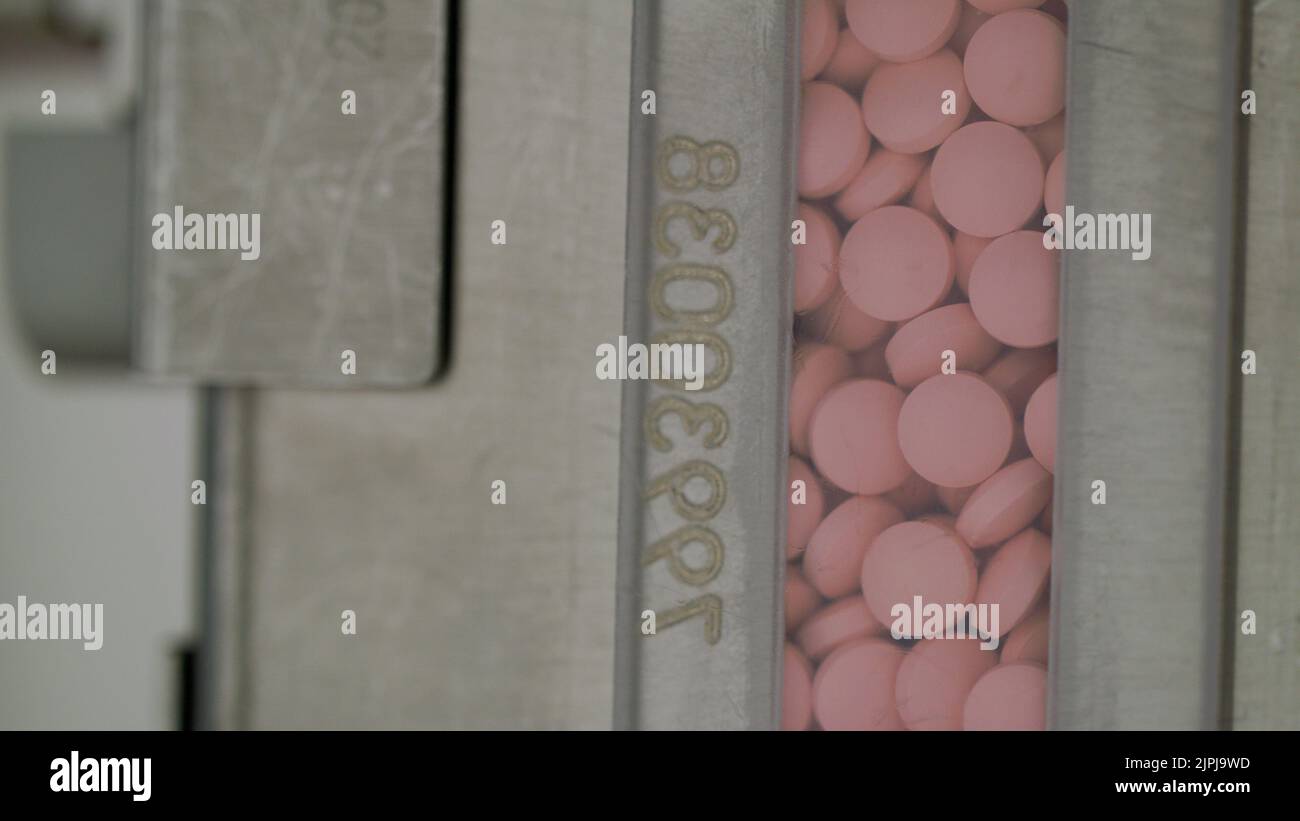 Process of production of pills, tablets. Industrial pharmaceutical ...