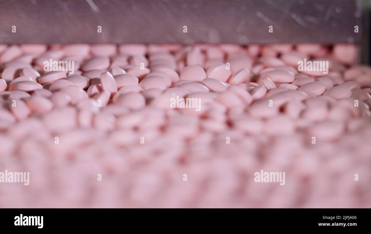 Process of production of pills, tablets. Industrial pharmaceutical ...