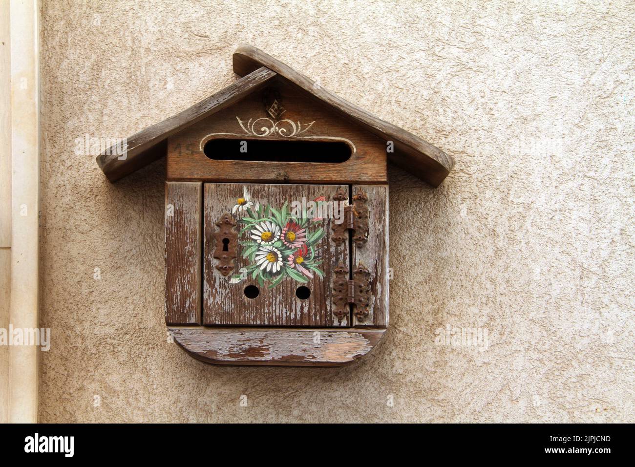 Small letter box outside of a residence in Italy Stock Photo - Alamy
