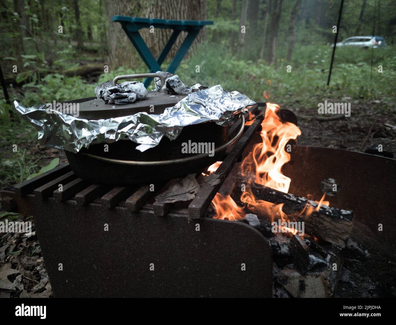 Hot dutch oven hi-res stock photography and images - Alamy