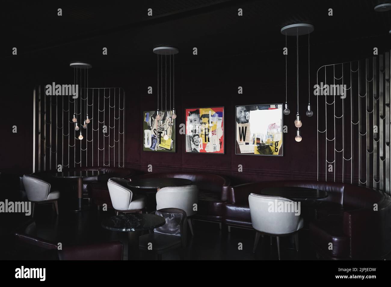 Empty restaurant during shutdown hi-res stock photography and images ...
