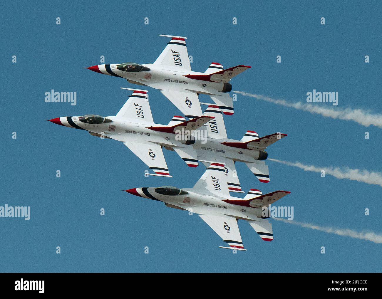 The U.S. Air Force Air Demonstration Squadron "Thunderbirds" pilots ...