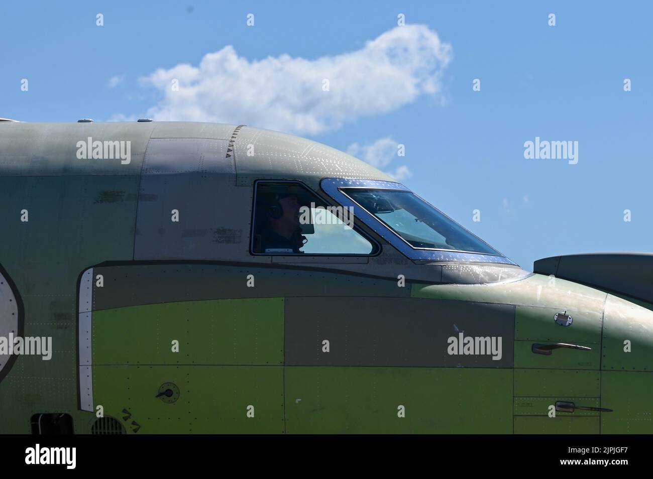 An EC-37B Compass Call arrives at Davis-Monthan Air Force Base, Arizona ...