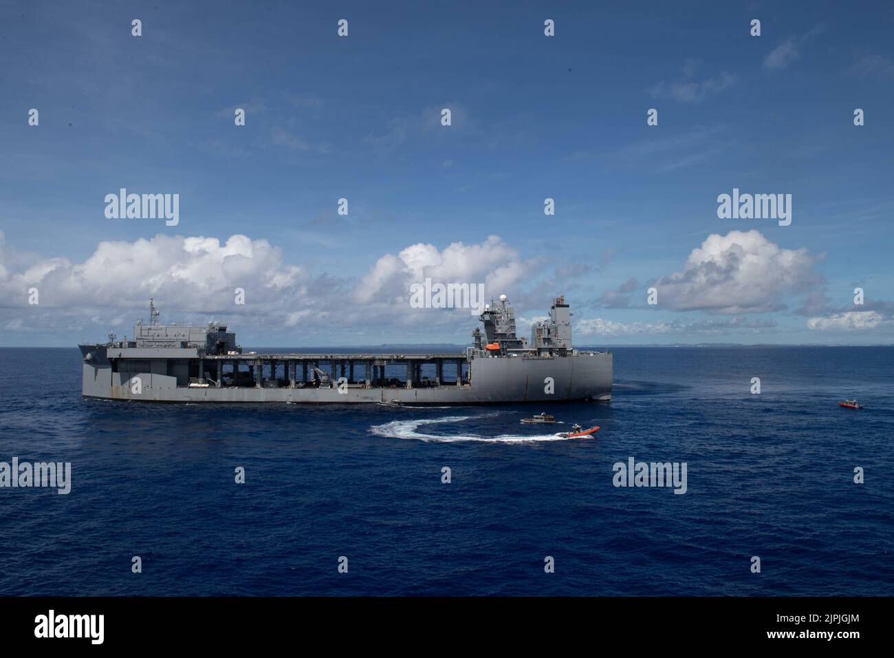 Amphibious small boats hi-res stock photography and images - Alamy