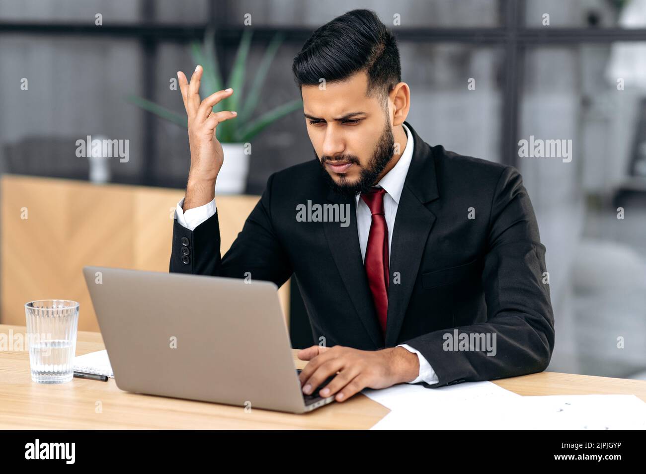 Confusion agent hi-res stock photography and images - Alamy
