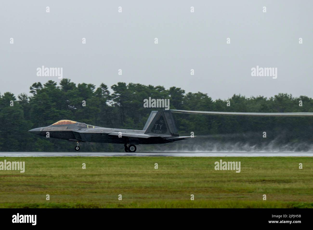 43d fighter squadron hi-res stock photography and images - Alamy