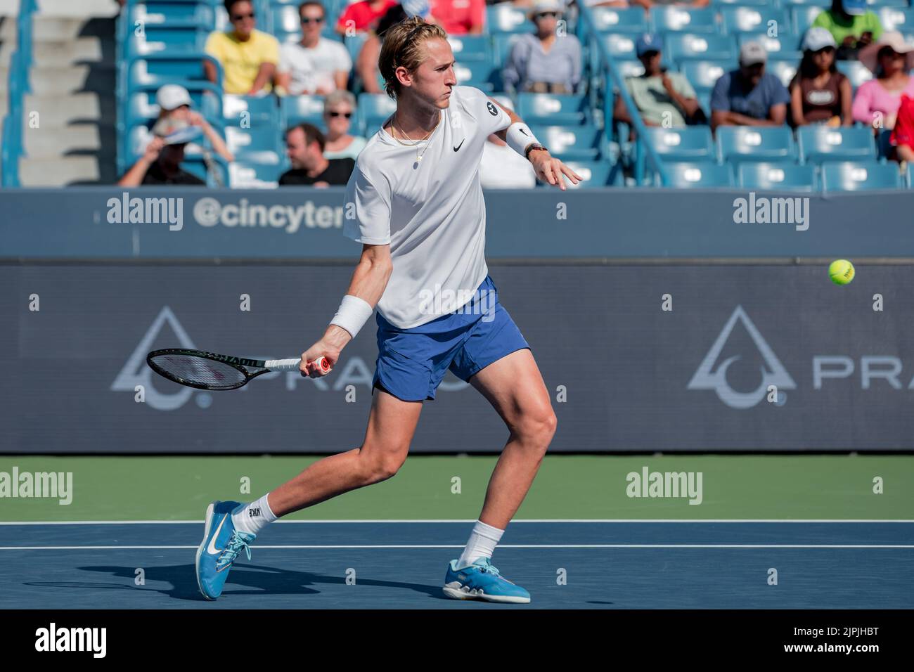 Mason, Ohio, USA. 18th Aug, 2022. Sebastian Korda (USA) hits a forehand ...