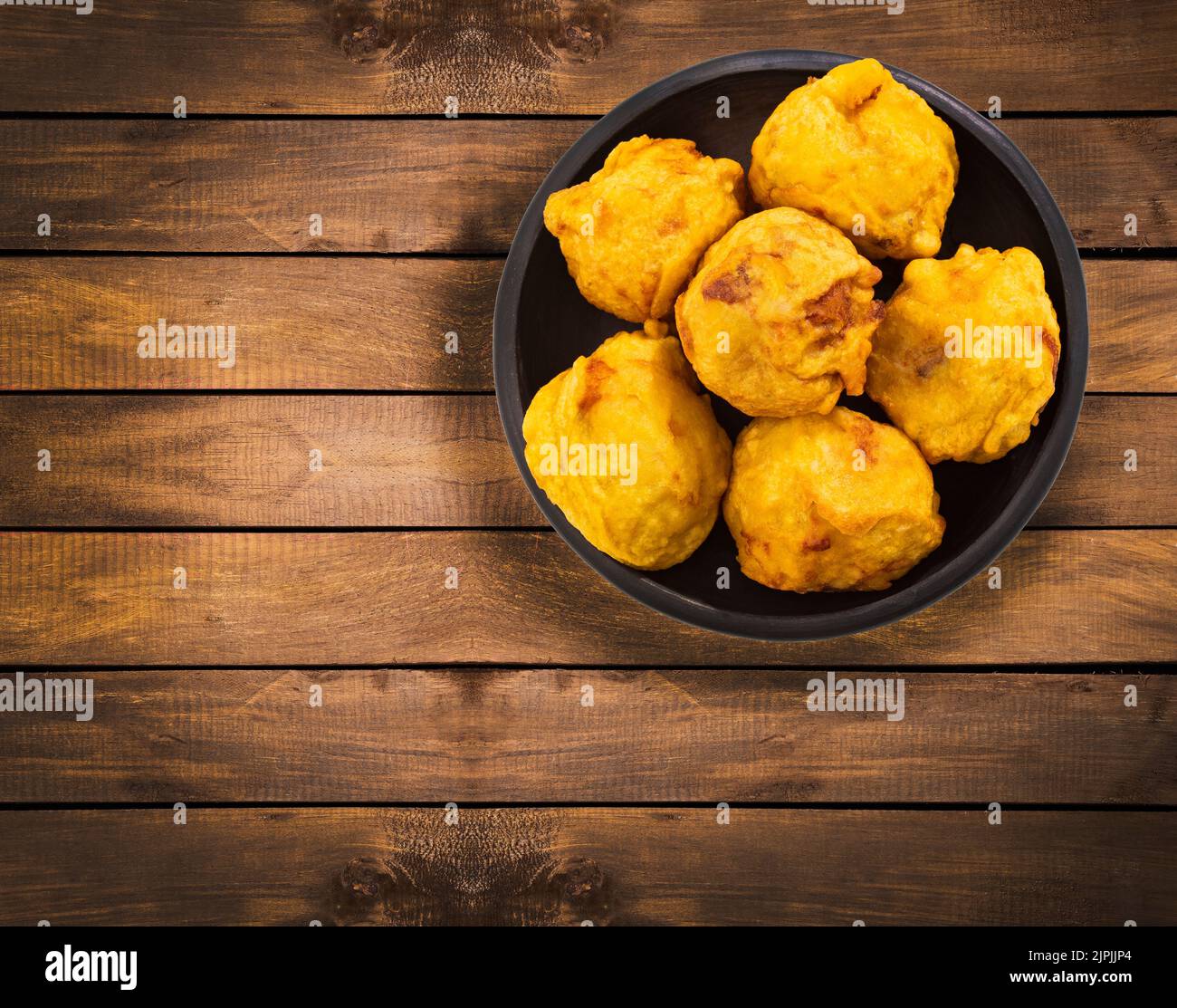 Papas rellenas hi-res stock photography and images - Alamy