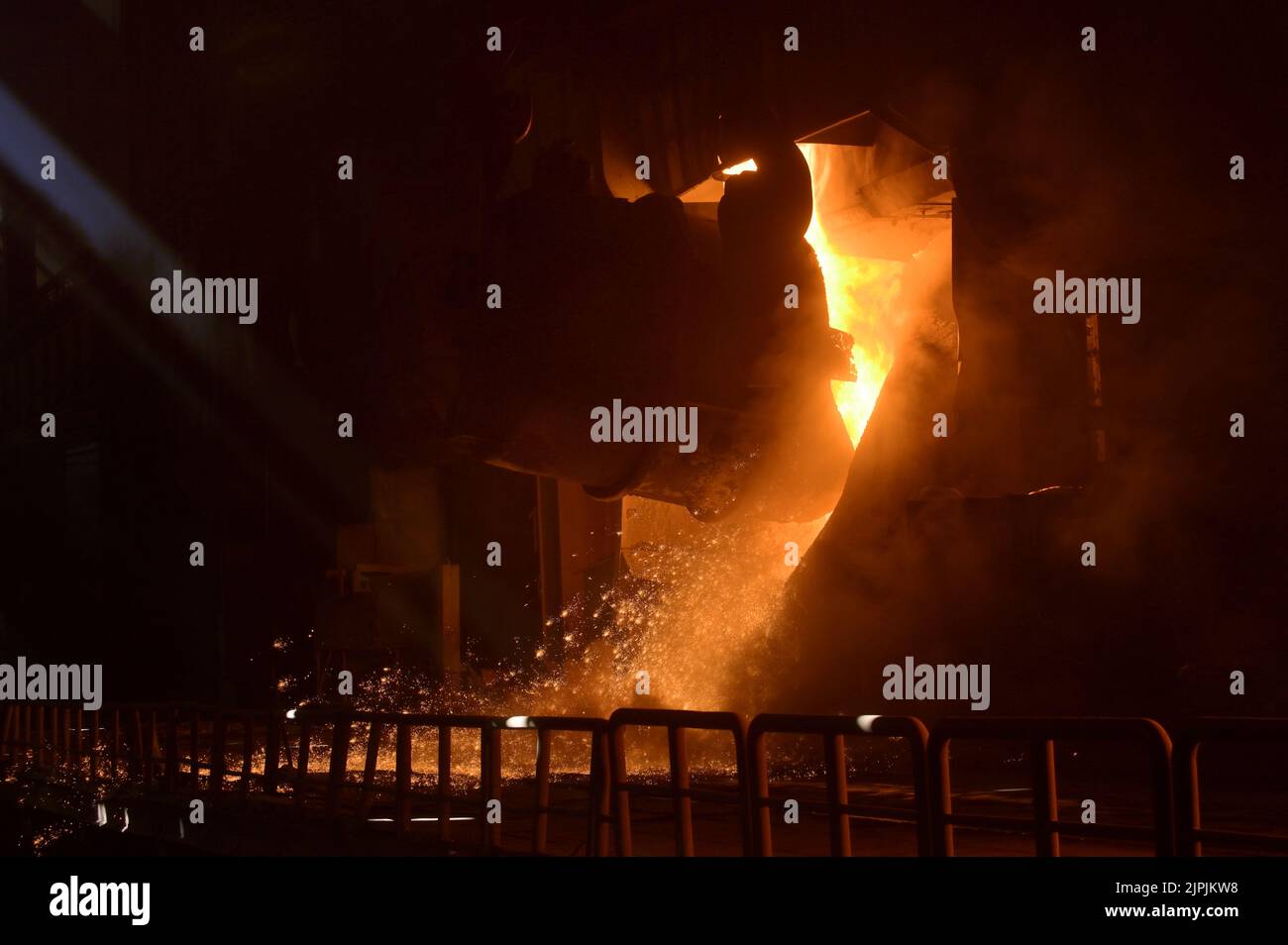 Metal furnace hi-res stock photography and images - Alamy