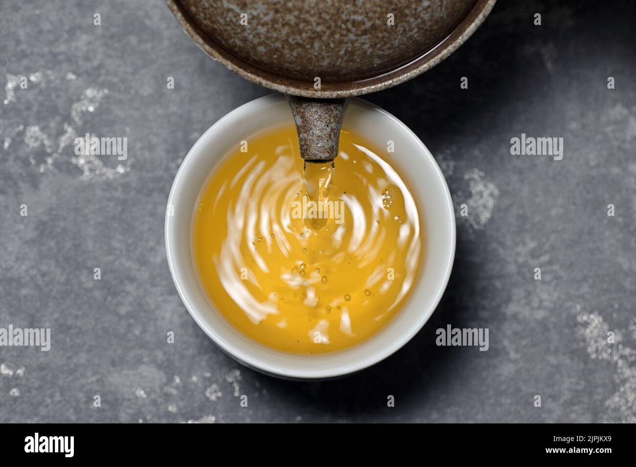 pouring, tea, teas Stock Photo - Alamy