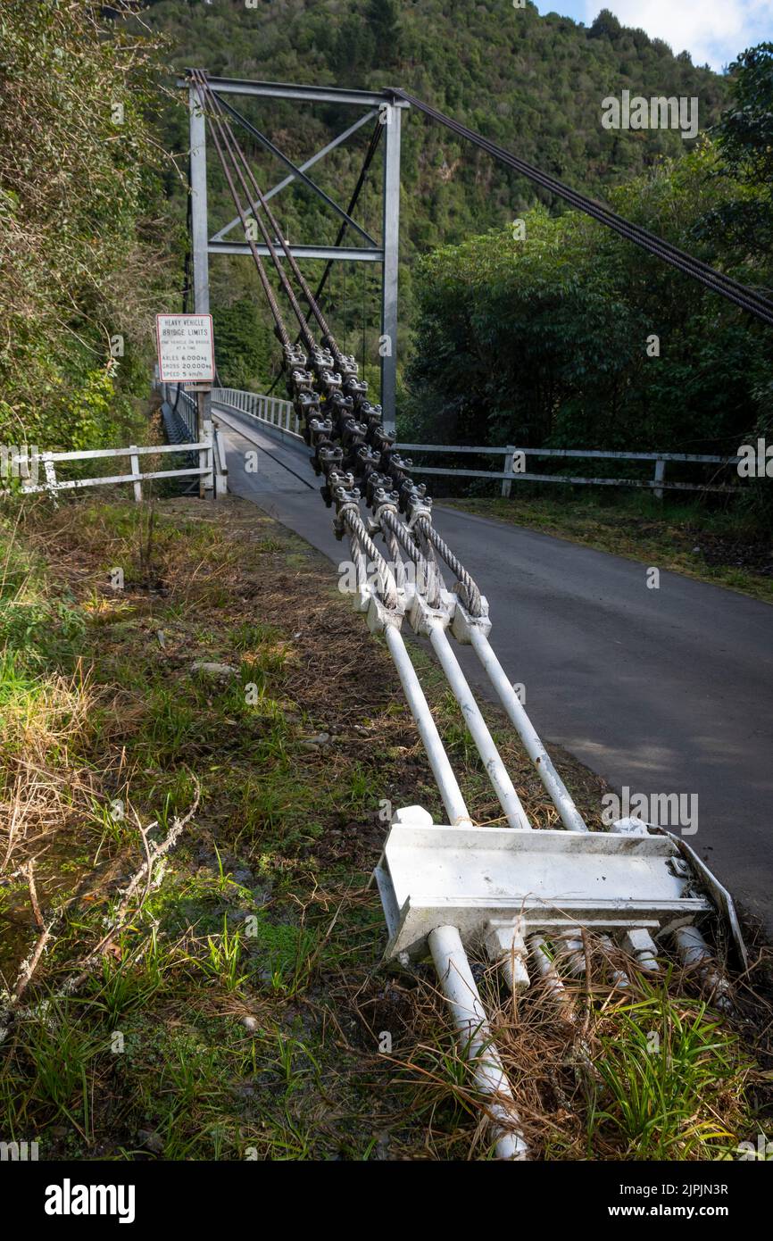 Suspension bridge, Otaki Gorge, Kapiti District, North Island, New ...
