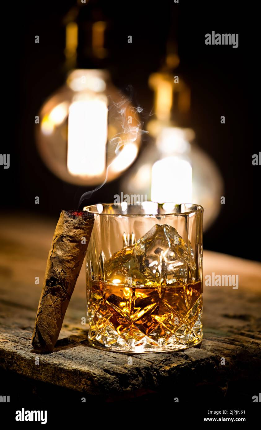 cigar, whiskey, cigars, alcohol, whiskeys Stock Photo - Alamy