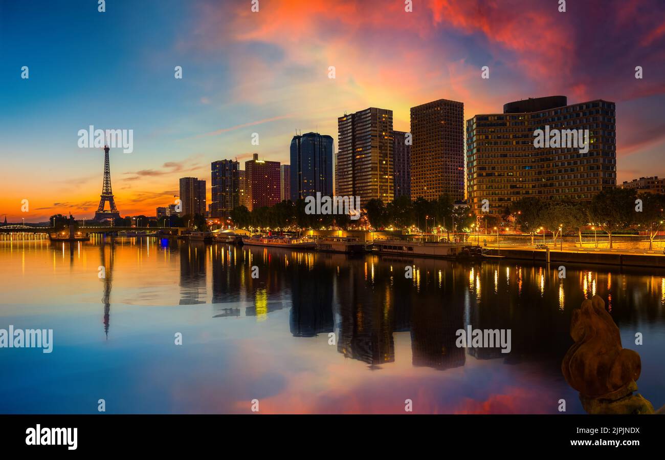 París grenelle hi-res stock photography and images - Alamy