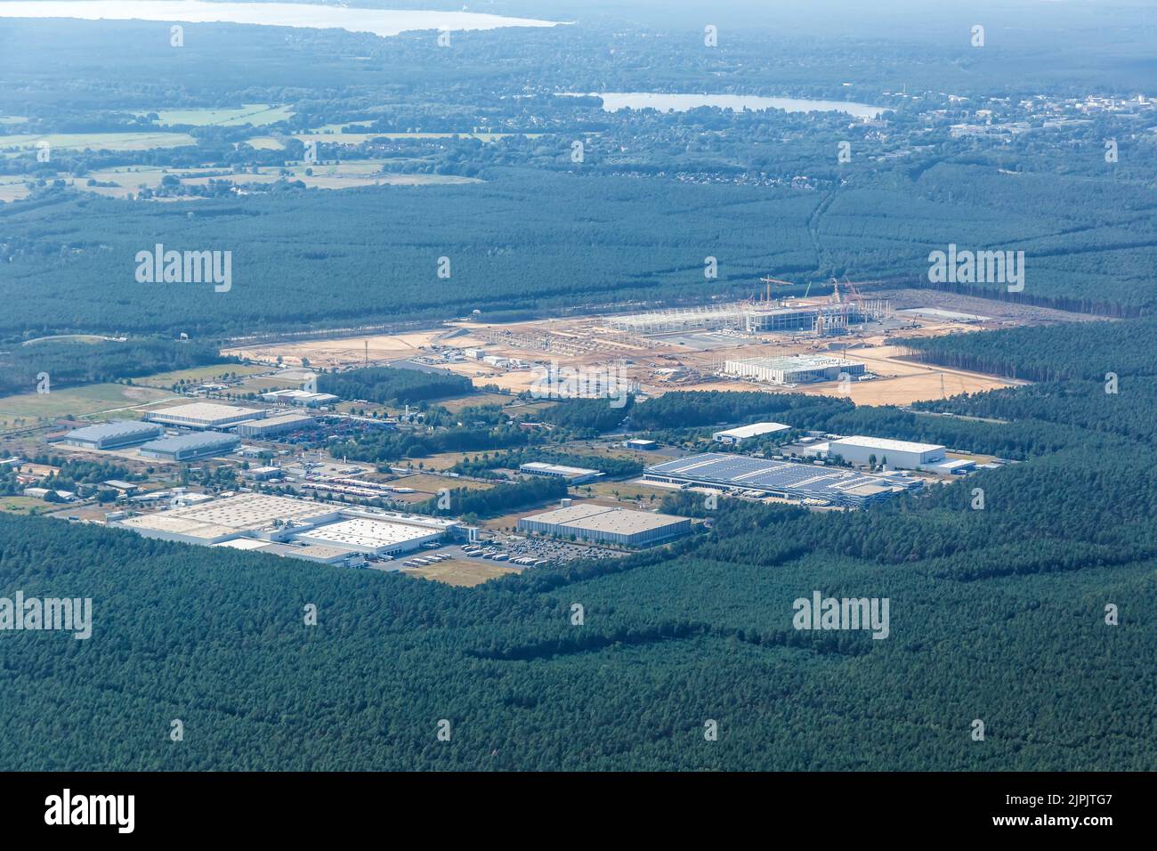 Tesla gigafactory berlin brandenburg hi-res stock photography and ...
