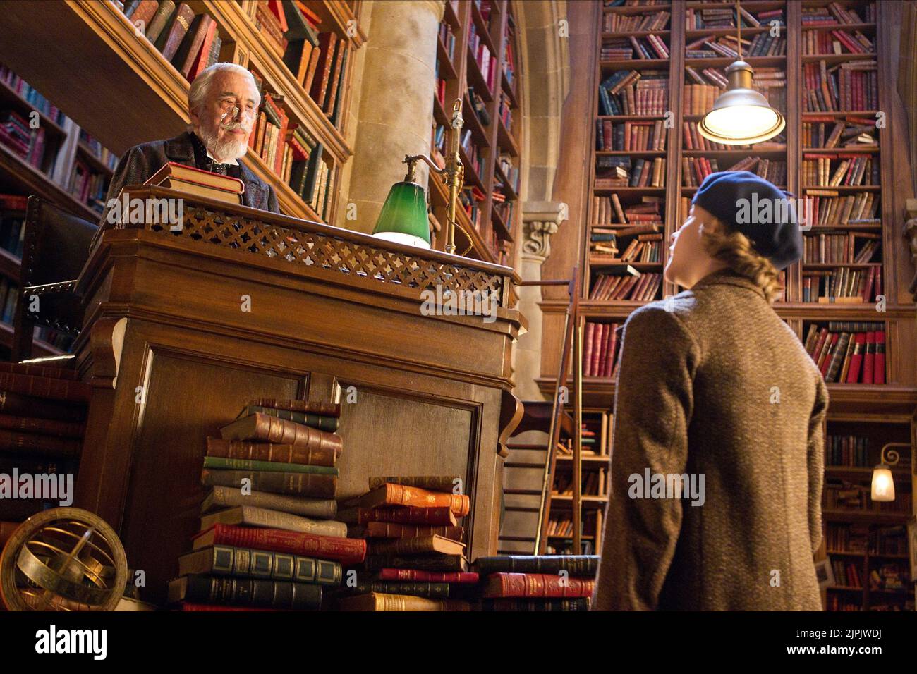 CHRISTOPHER LEE, CHLOË GRACE MORETZ, HUGO, 2011 Stock Photo - Alamy