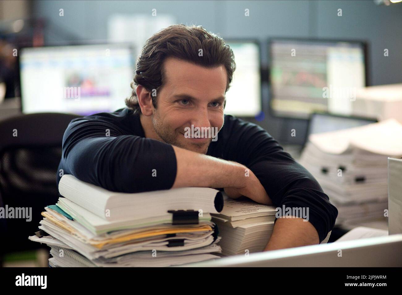 Bradley cooper limitless hi-res stock photography and images - Alamy