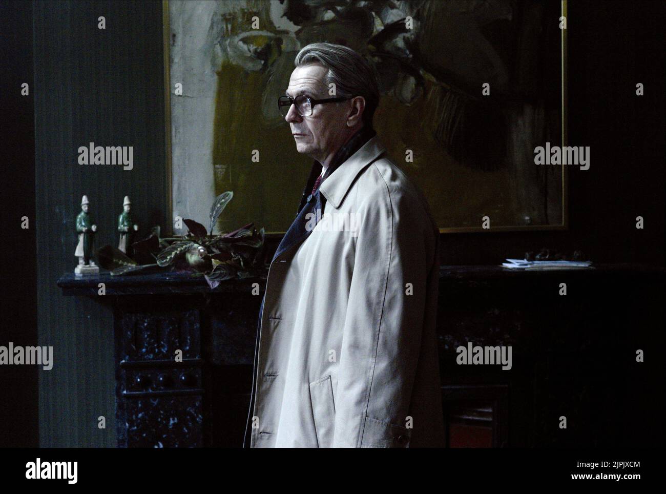 GARY OLDMAN, TINKER TAILOR SOLDIER SPY, 2011 Stock Photo - Alamy