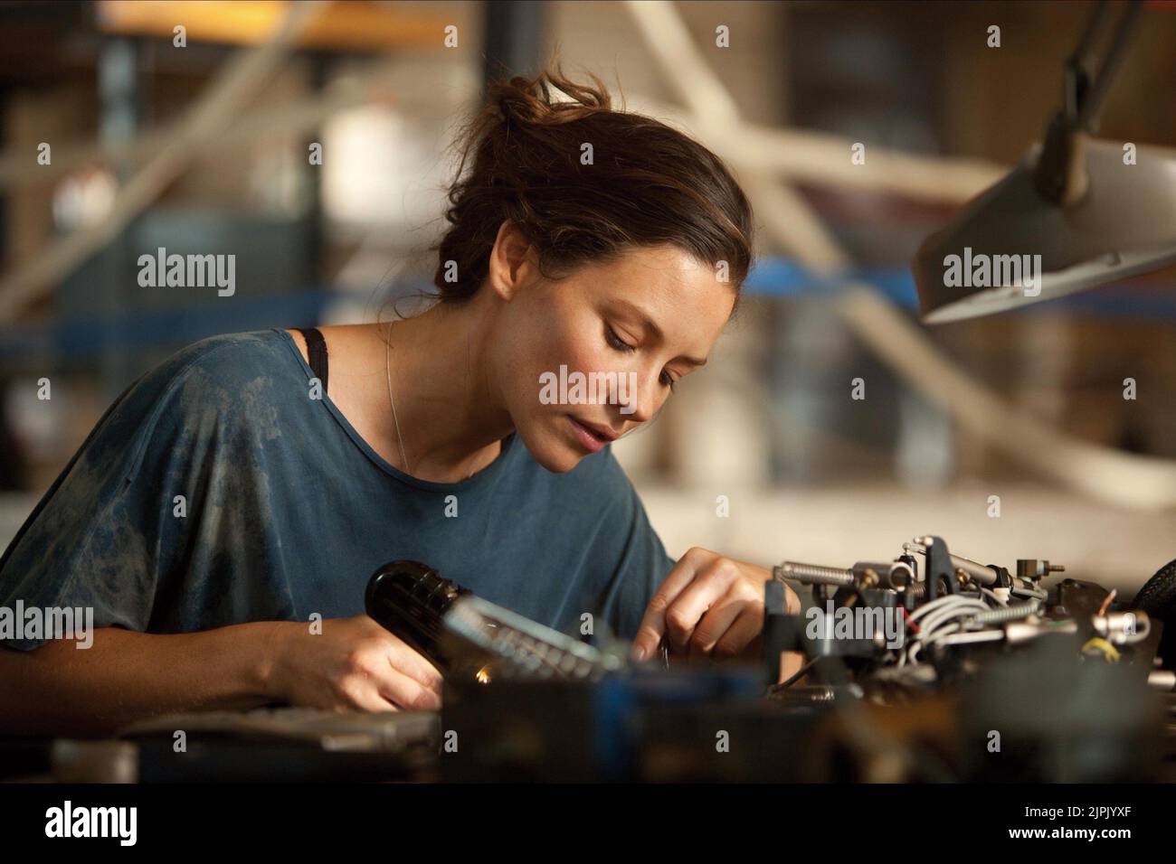 EVANGELINE LILLY, REAL STEEL, 2011 Stock Photo - Alamy