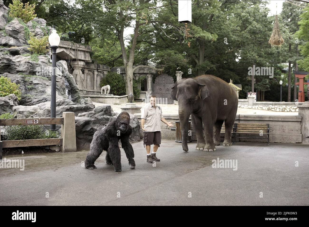 KEVIN JAMES, ZOOKEEPER, 2011 Stock Photo - Alamy KEVIN JAMES, ZOOKEEPER, 2011 Stock Photo - Alamy