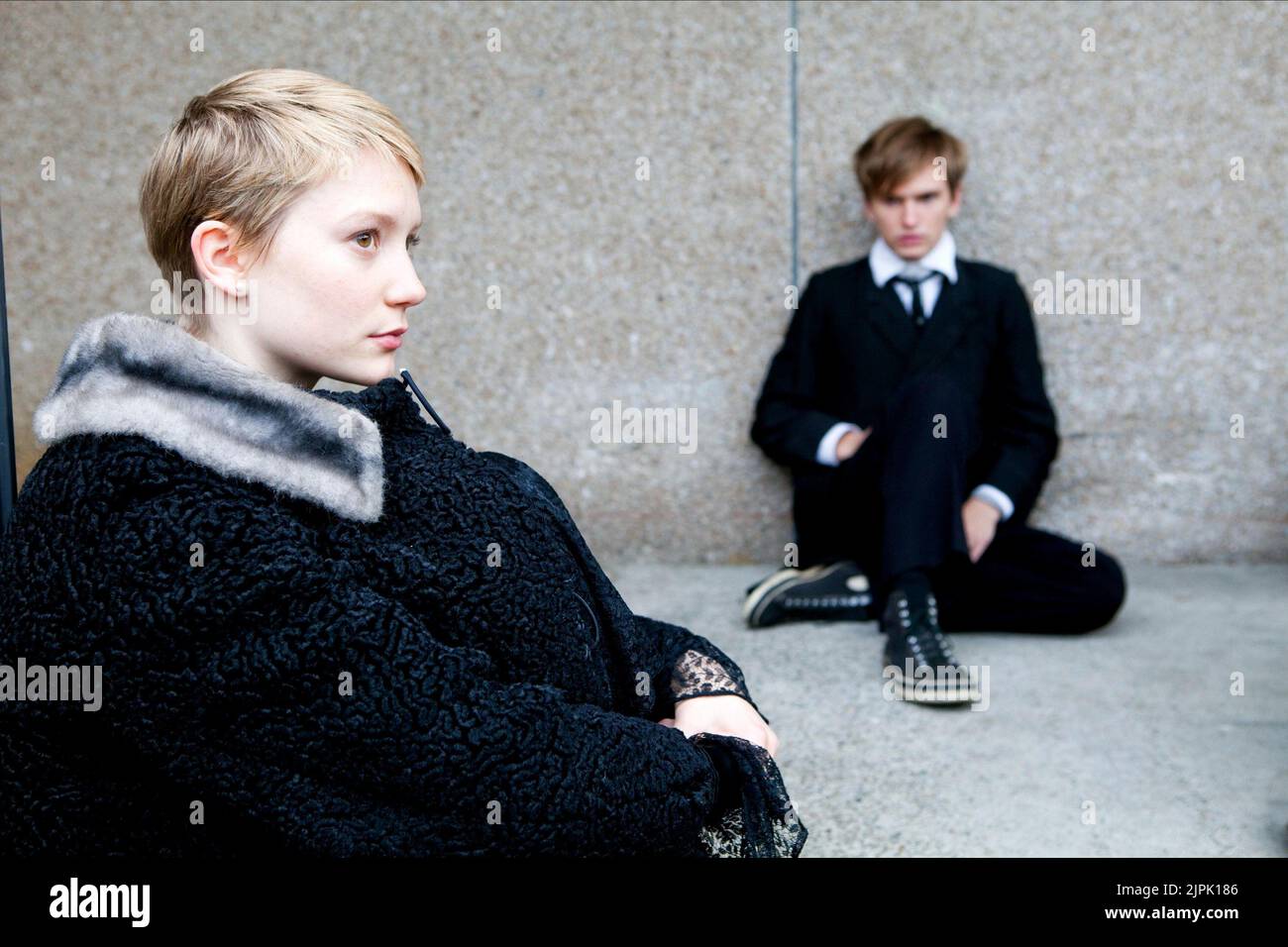 MIA WASIKOWSKA, HENRY HOPPER, RESTLESS, 2011 Stock Photo - Alamy