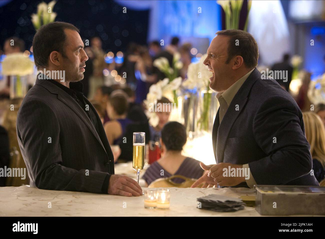 Kevin james and joe rogan hi-res stock photography and images - Alamy