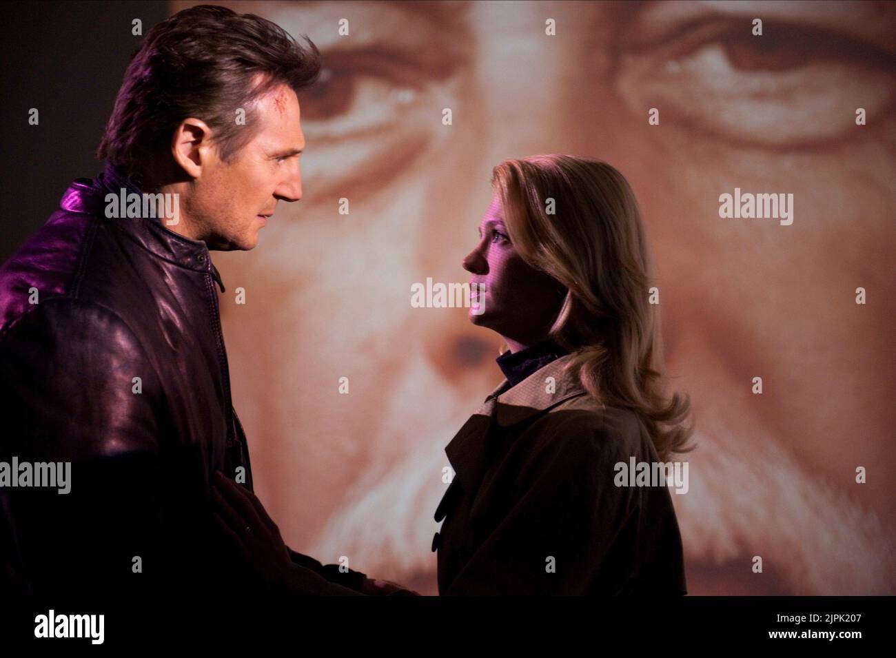 Unknown movie liam neeson hi-res stock photography and images - Alamy