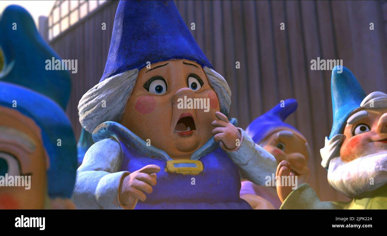 LADY BLUEBERRY, GNOMEO AND JULIET, 2011 Stock Photo - Alamy