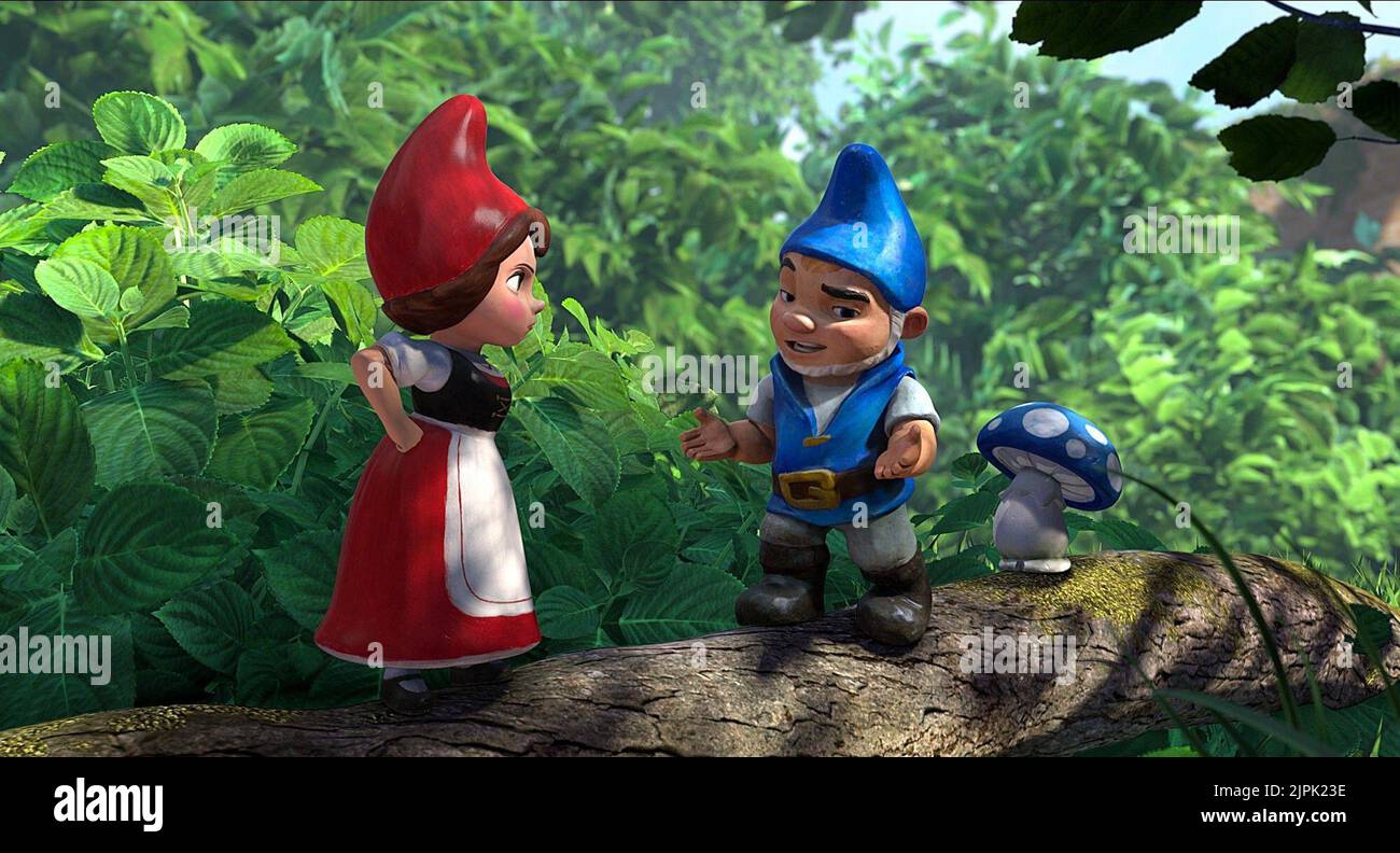 Gnomeo and juliet film hi-res stock photography and images - Alamy