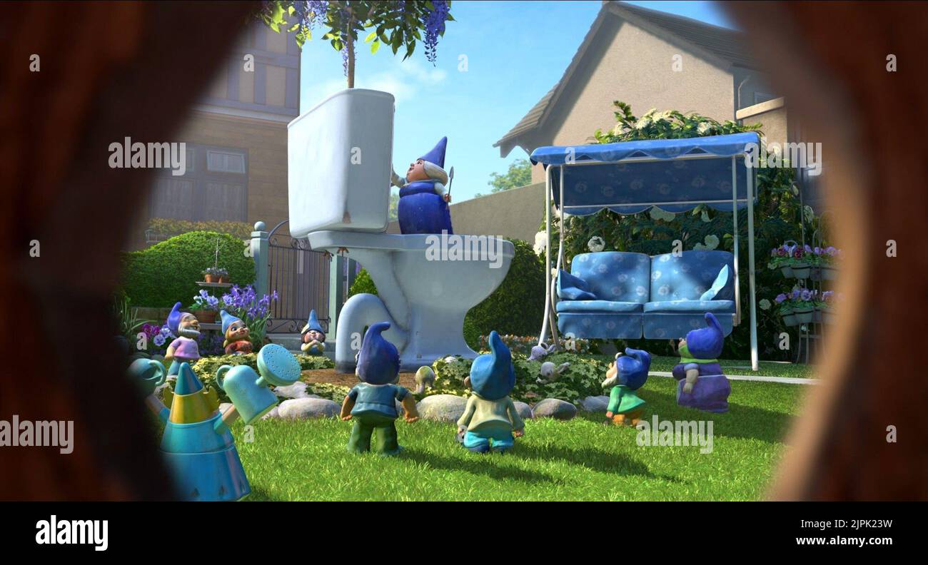 LADY BLUEBERRY, GNOMEO AND JULIET, 2011 Stock Photo - Alamy