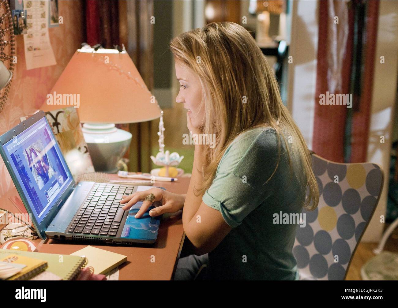 Cyberbully movie hi-res stock photography and images - Alamy