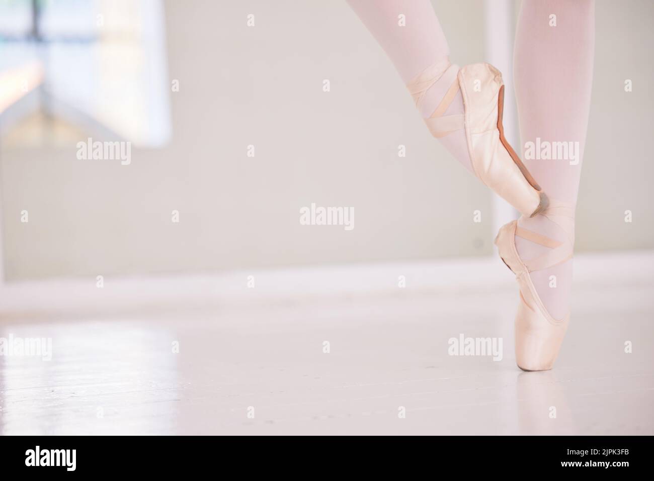 Female feet on the dance floor hi-res stock photography and images - Alamy