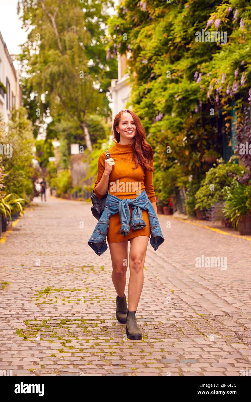 young woman, summer, on the move, walk, urban, girl, girls, woman ...