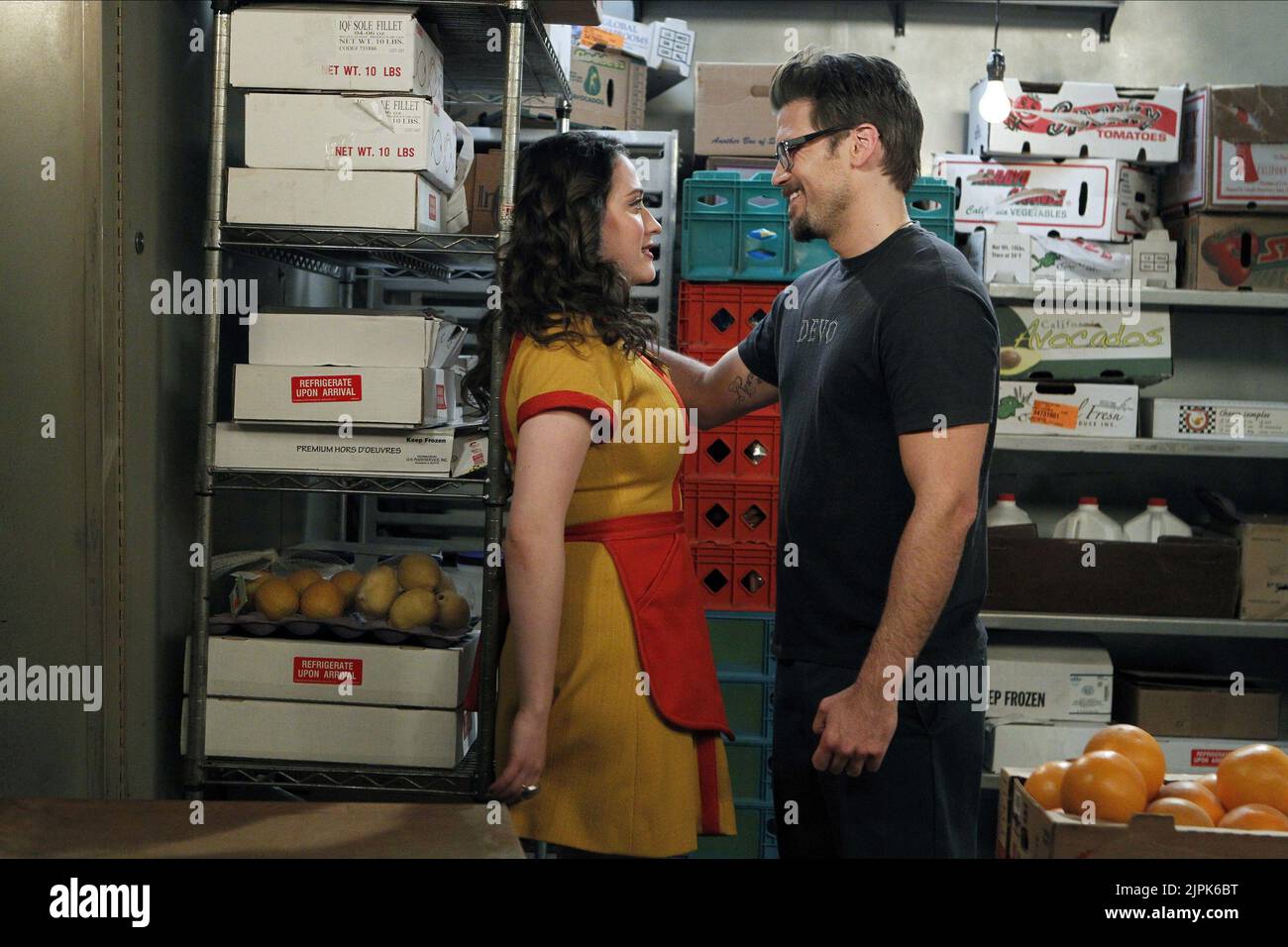 Nick Zano Shirtless 2 Broke Girls