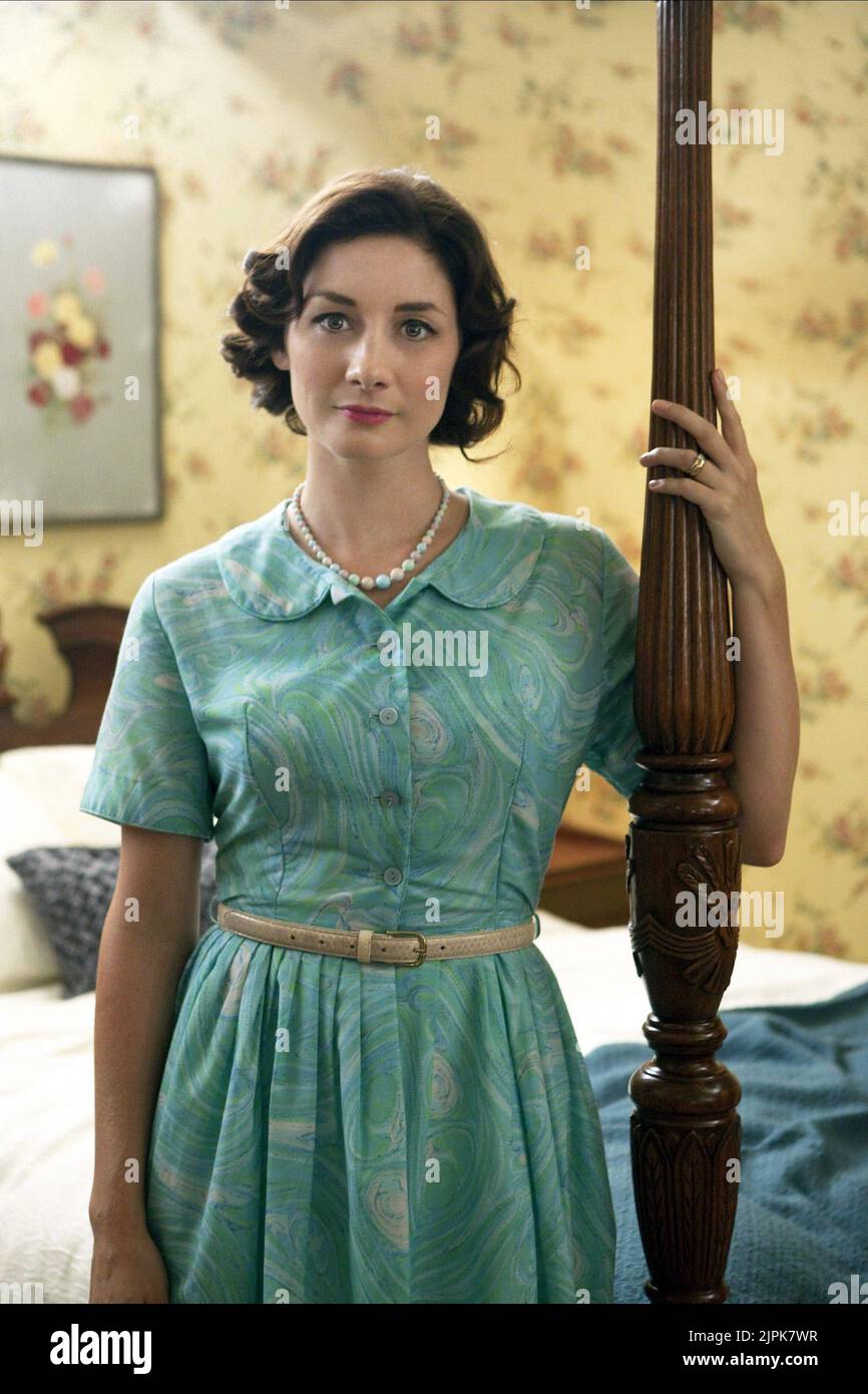 SARAH MANNINEN, THE EDGE OF THE GARDEN, 2011 Stock Photo - Alamy