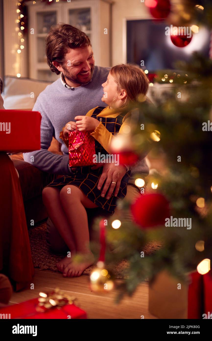 father, christmas, daughter, family, dad, fathers, merry christmas, x ...